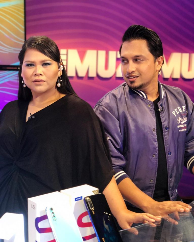 [VIDEO] “Eh Dah Live Ke?”- Sherry Al-Hadad Tersasul Sampai Tercengang ...