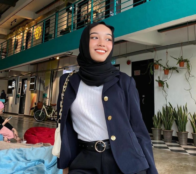 Ringan Sangat Sampai Terpusing, Berdekah Member Jatuh Main Jongkang ...