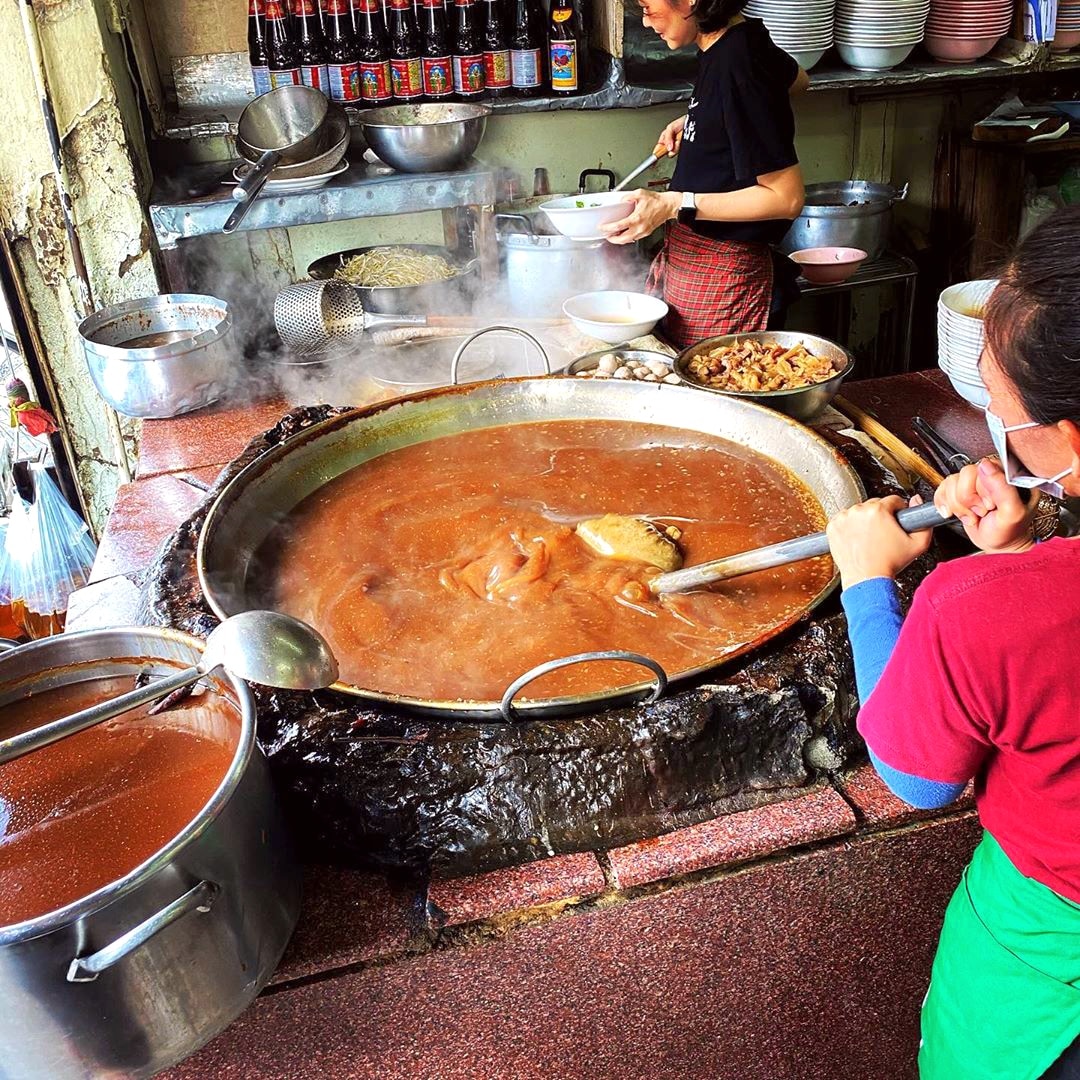 45 Tahun Recycle Guna Baki Kuah Sama, Ini Rahsia Pelaris Kedai Makan ...